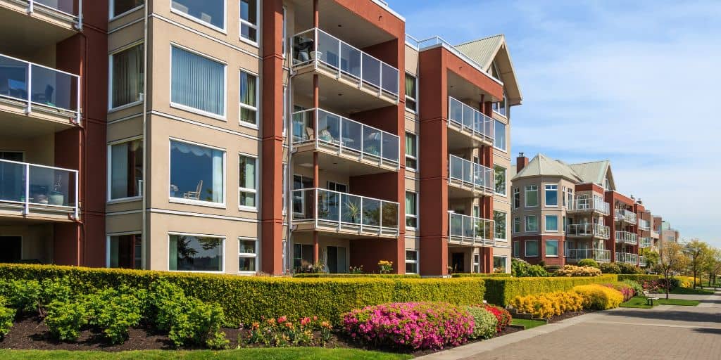 How to Find a Fourplex for Sale | REtipster.com